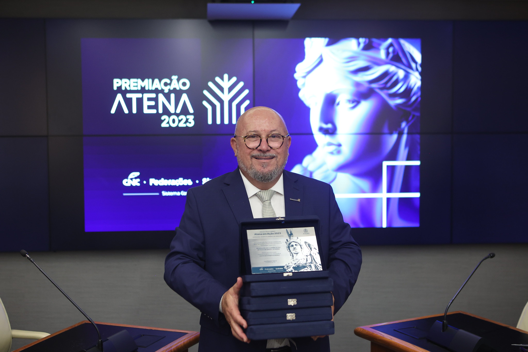 Fecomércio SC é reconhecida no Prêmio Atena da CNC